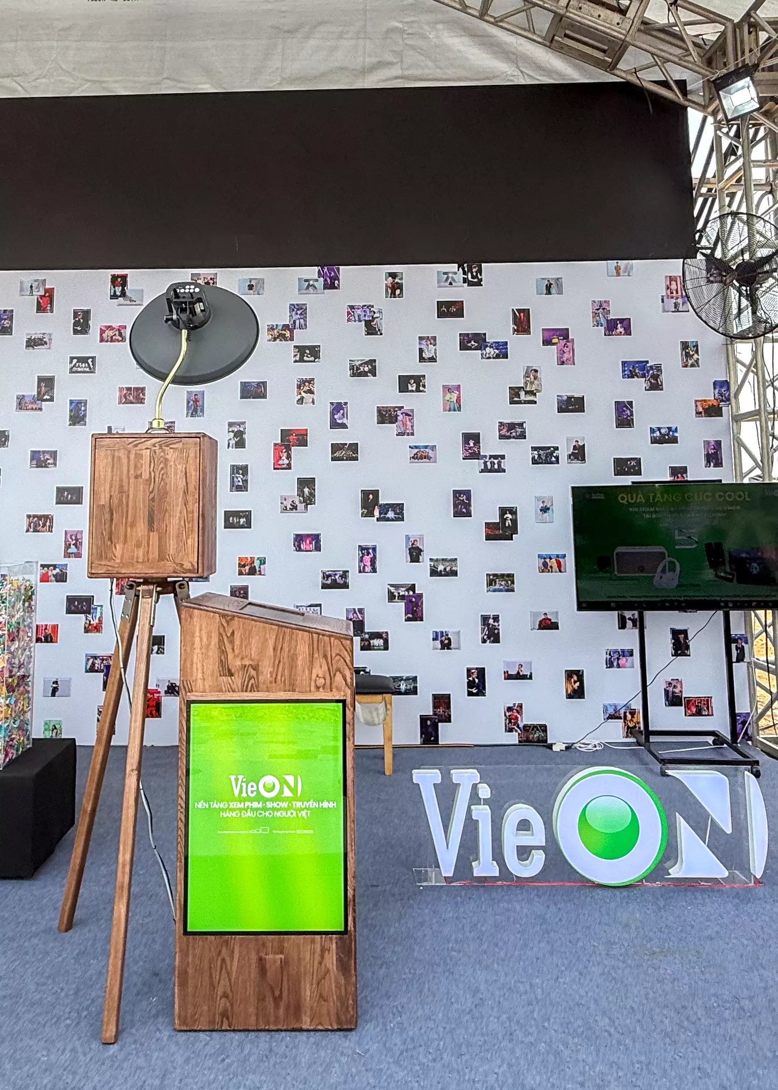 Rainbow Photo Booth Rental | Dịch vụ Photo Booth sự kiện